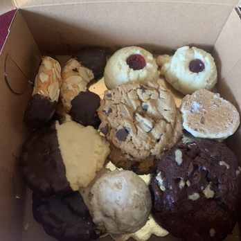 FREEPORT BAKERY - Updated September 2024 - 1244 Photos & 1454 Reviews ...