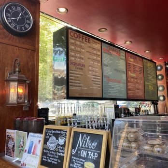 OPERA HOUSE COFFEE AND FOOD EMPORIUM - Updated July 2024 - 359 Photos ...