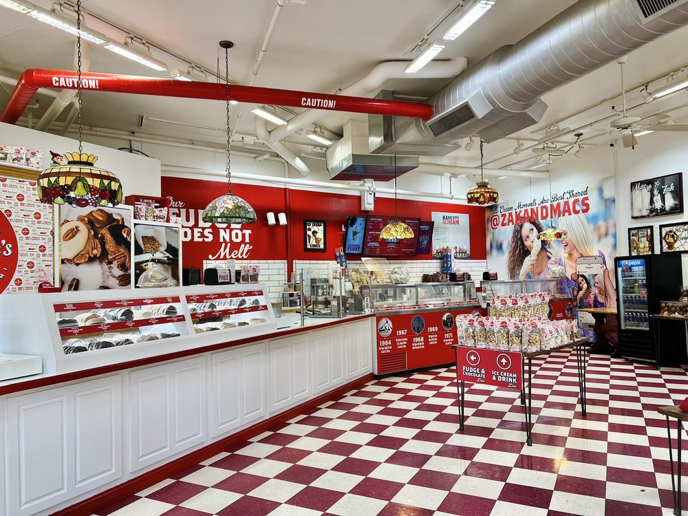 ZAK & MAC’S CHOCOLATE HAUS - Updated December 2025 - 193 Photos & 40 ...