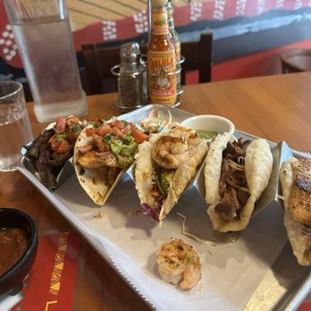 CADILLAC BAR & GRILL - Updated December 2025 - 525 Photos & 504 Reviews ...