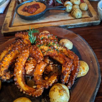 Bodega 8 - 183 Photos & 91 Reviews - Steakhouses - Blvd. Aguacaliente ...