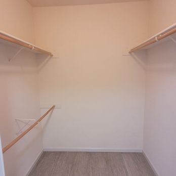 SANTA PALMIA AT PALM VALLEY APARTMENTS - Updated January 2026 - 136 ...