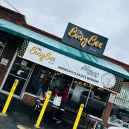 THE BUSY BEE CAFE - Updated July 2025 - 917 Photos & 1244 Reviews - 810 ...