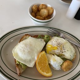 THE RED PLATE DINER - Updated October 2025 - 45 Photos & 72 Reviews ...