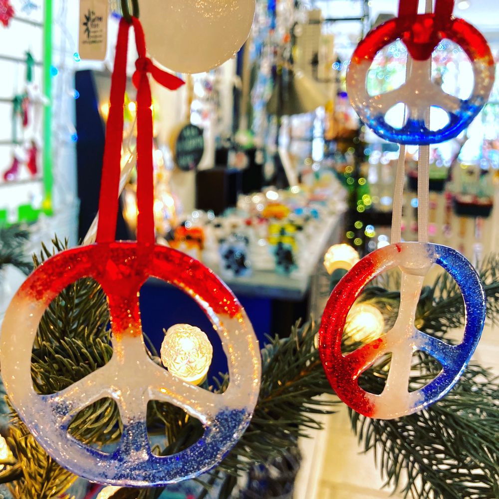 The Laffing Glass, Saugatuck | Roadtrippers