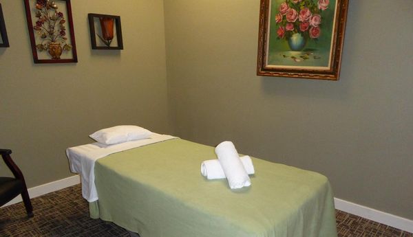 SPRING MASSAGE - Updated June 2026 - 48 Reviews - 2031 E Fairview Ave ...