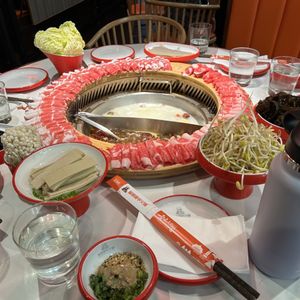 PIPA MOUNTAIN HOT POT - 313 Photos & 93 Reviews - 900 S Jackson St ...