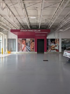 DYMON - Updated December 2025 - 32 Photos - 1460 The Queensway ...