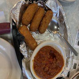 HOWE RESTAURANT - Updated July 2025 - 64 Photos & 130 Reviews - 5385 N ...