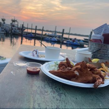 POINT LOOKOUT CLAM BAR - Updated December 2025 - 205 Photos & 229 ...