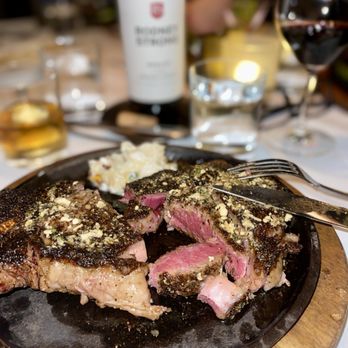 PERRY’S STEAKHOUSE & GRILLE - GRAPEVINE - Updated July 2024 - 1049 ...