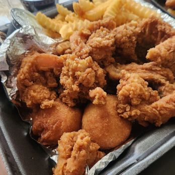 ATLANTA FISH HOUSE & GRILL - Updated January 2026 - 217 Photos & 212 ...