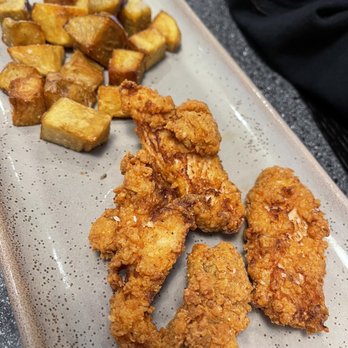 THE BRO’KIN YOLK - Updated January 2025 - 103 Photos & 46 Reviews ...