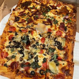 PIZZASAURUS REX - 400 Photos & 362 Reviews - 2322 K St, Sacramento, CA ...
