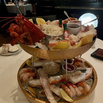 HEMINGWAY - Updated April 2025 - 192 Photos & 83 Reviews - 1515 E 15th ...