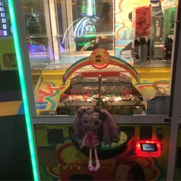 PINS ‘N POCKETS ENTERTAINMENT - Updated July 2025 - 529 Photos & 728 ...