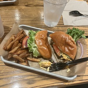 LR BURGER - 42 Photos & 94 Reviews - 202 E Spring St, Monroe, Georgia ...