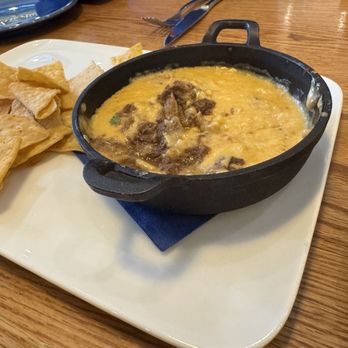 THE FINCH - Updated January 2025 - 308 Photos & 204 Reviews - 5307 East ...