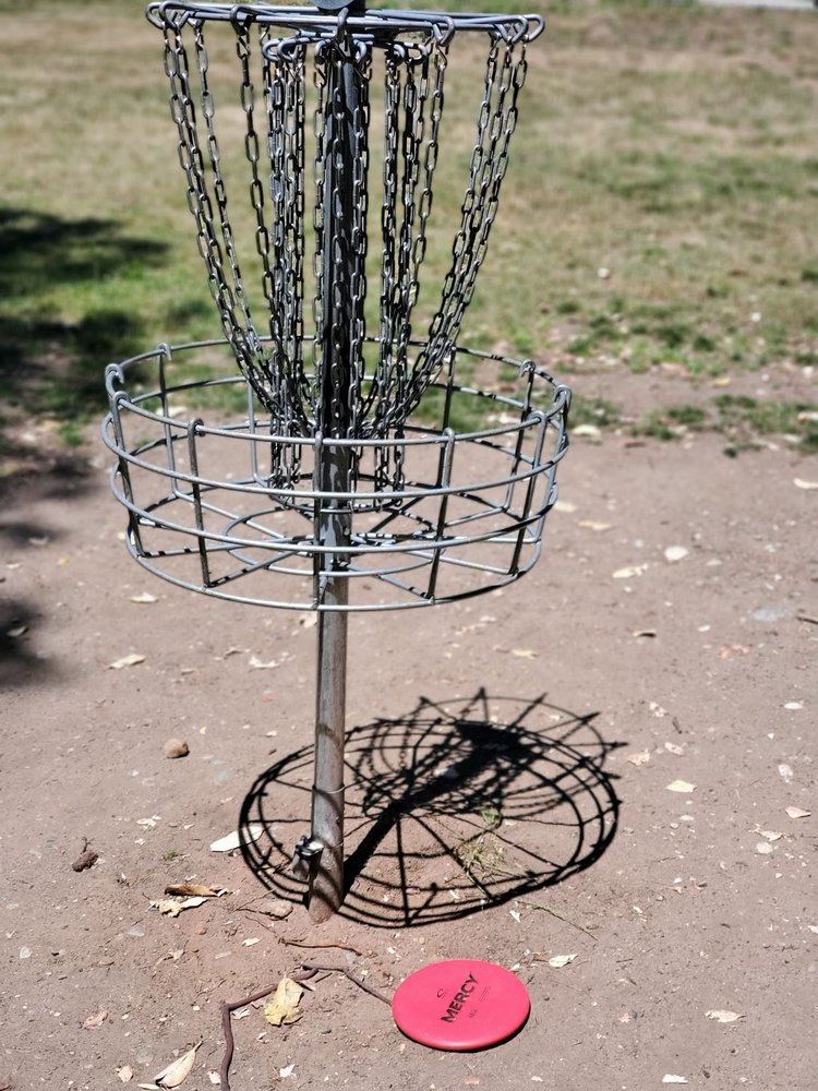 LAKEWOOD PARK DISC GOLF COURSE - Updated December 2025 - 25 Photos & 23 ...