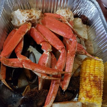 STRAPHANGER BAR AND GRILL - Updated September 2025 - 115 Photos & 199 ...