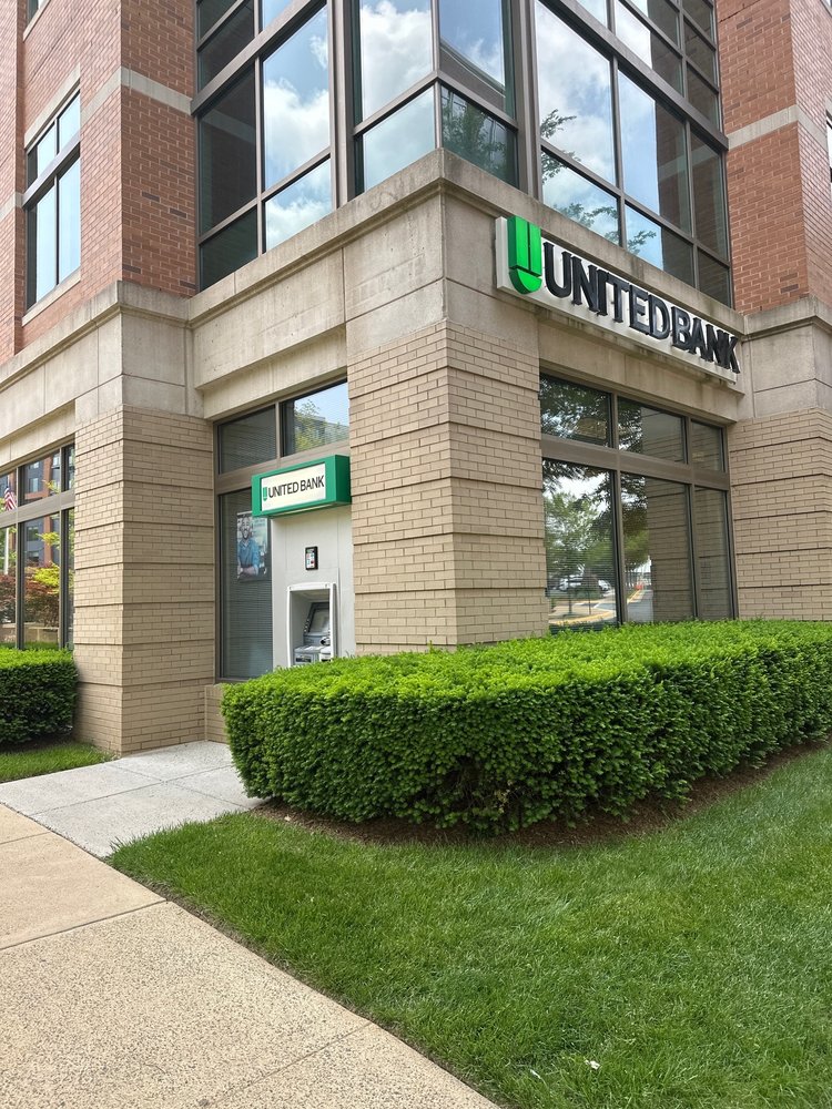 UNITED BANK - 4100 Monument Corner Dr, Fairfax, Virginia - Banks ...