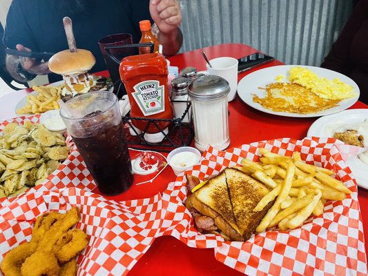 BUCKY’S CAFE - Updated October 2025 - 82 Photos & 110 Reviews - 2803 ...