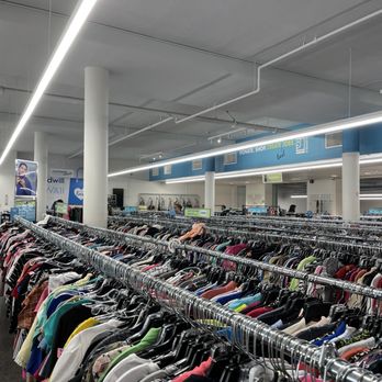GOODWILL HAWAII - Updated December 2025 - 176 Photos & 157 Reviews ...