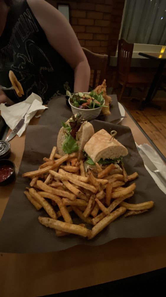 STONEWATER PUB - 26 Photos & 30 Reviews - 490 Stone Street, Gananoque ...