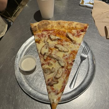 LAZY MOON PIZZA - Updated August 2024 - 1198 Photos & 741 Reviews ...