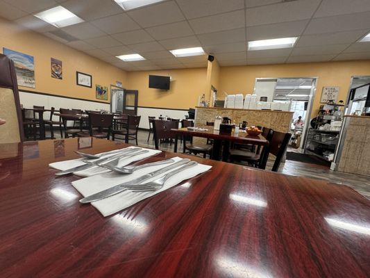 HAPPY DINER - Updated January 2026 - 198 Photos & 237 Reviews - 1931 N ...