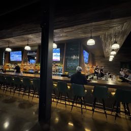 30HOP - Updated November 2025 - 125 Photos & 66 Reviews - 1535 SW ...