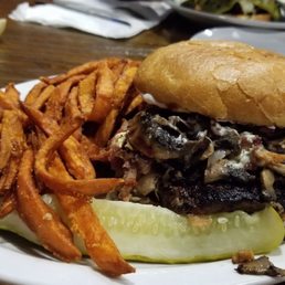 TRIDENT GRILL IV - Updated June 2025 - 148 Photos & 197 Reviews - 2912 ...