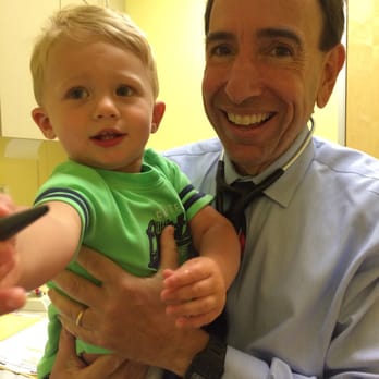 DAVID K TRAGER, MD - Updated December 2025 - 56 Reviews - 14880 Los ...