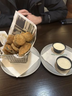 WAHLBURGERS - Updated July 2025 - 38 Photos & 41 Reviews - 4020 Olive ...