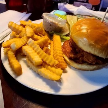 BOBBY G’S CHICAGO EATERY & SPORTS BAR - Updated December 2024 - 246 ...