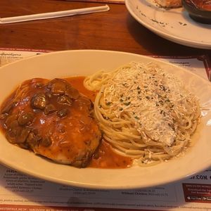 THE OLD SPAGHETTI FACTORY - 711 Photos & 765 Reviews - 1418 N Central ...