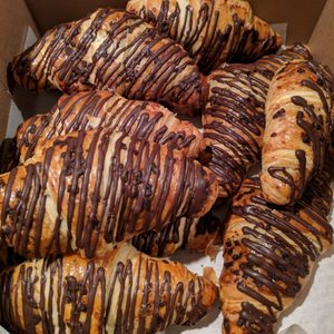 RACINE BAKERY - 71 Photos & 53 Reviews - Bakeries - 6216 S Archer Ave ...