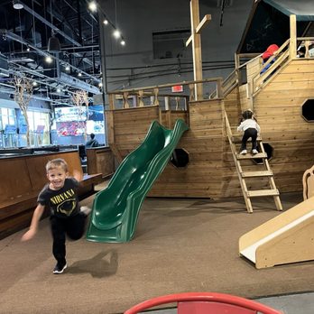 CRAFT HALL - Updated December 2025 - 247 Photos & 128 Reviews - 901 N ...