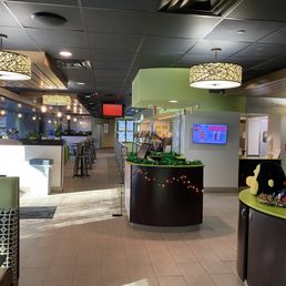 BEE HEALTHY CAFE - CITY PLACE TOWER - Updated January 2026 - 44 Photos ...