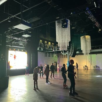 TRACKS - Updated December 2025 - 187 Photos & 177 Reviews - 3500 Walnut ...