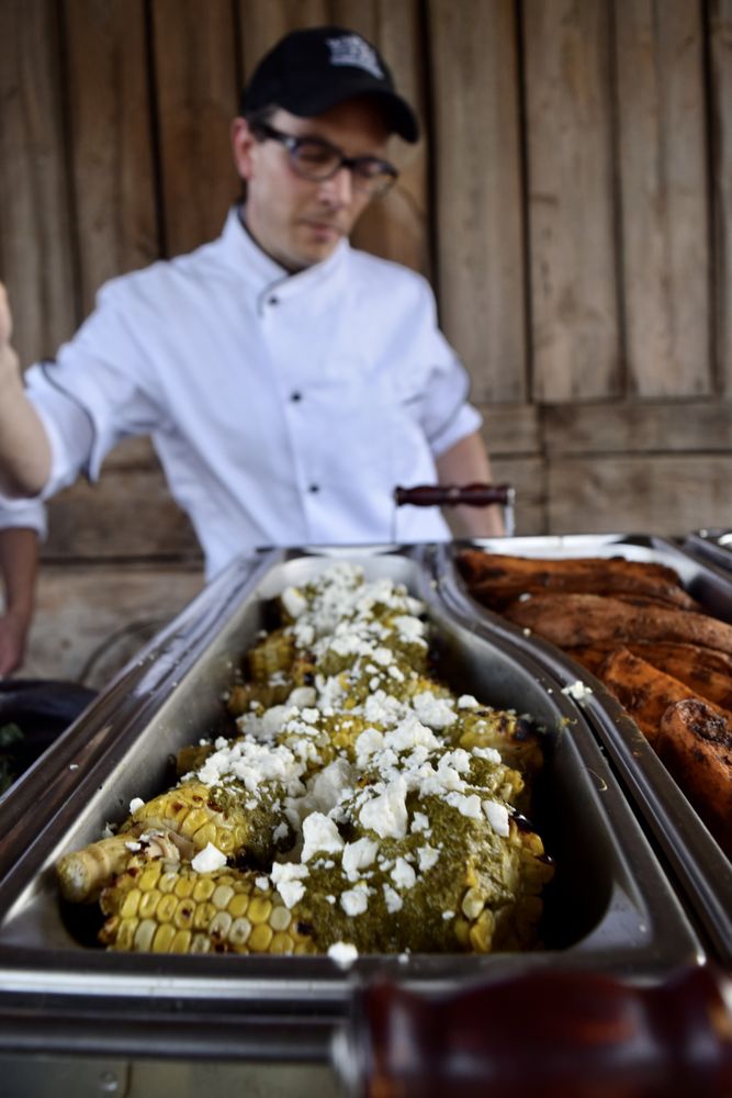 MRD FOODS CATERING - Updated May 2024 - 17 Photos - 3781 Presidential ...