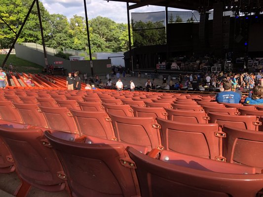 ALPINE VALLEY MUSIC THEATRE - Updated July 2024 - 61 Photos & 73 ...