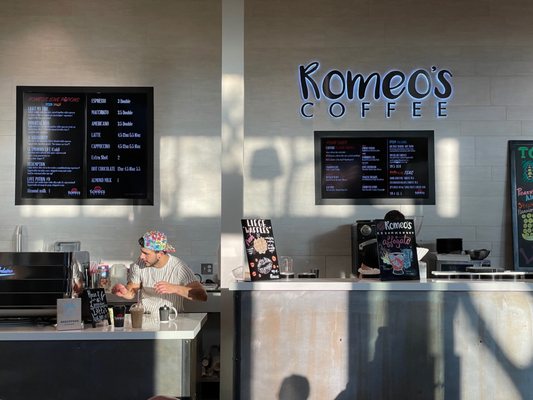 ROMEO’S COFFEE - Updated December 2025 - 368 Photos & 504 Reviews ...