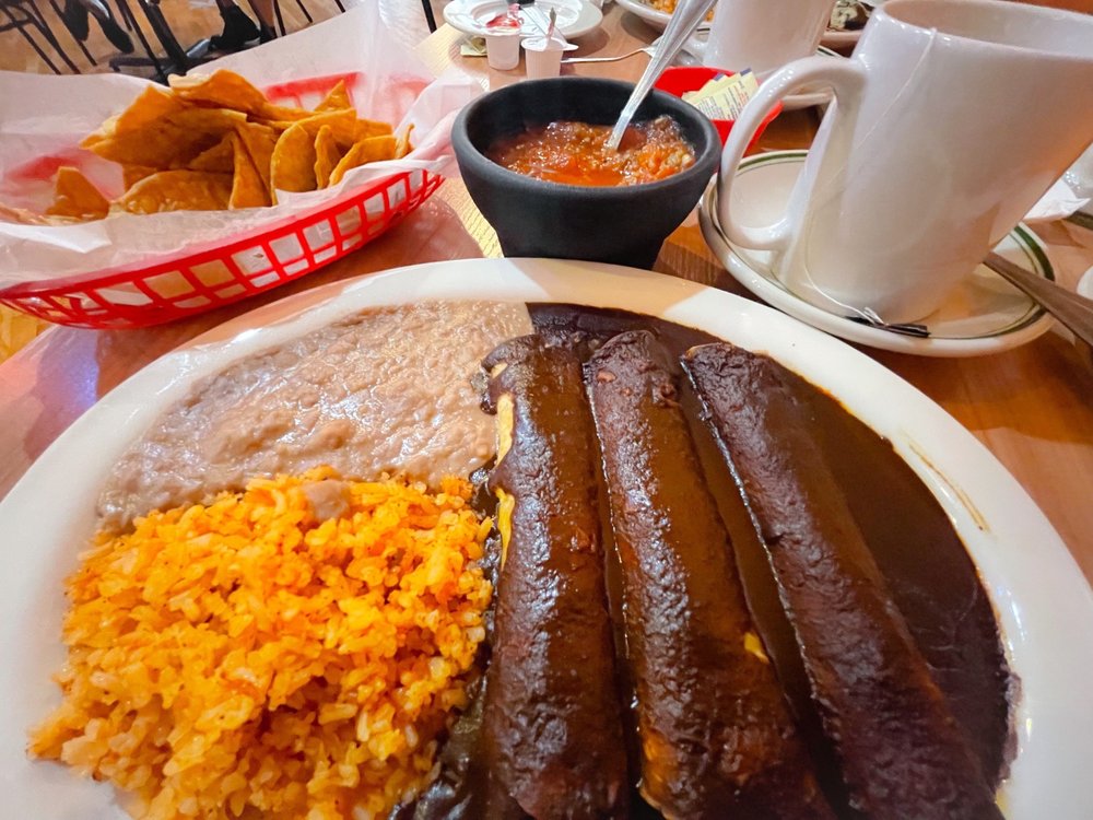 MOLE VILLAGE RESTAURANT - Updated December 2025 - 38 Photos & 20 ...