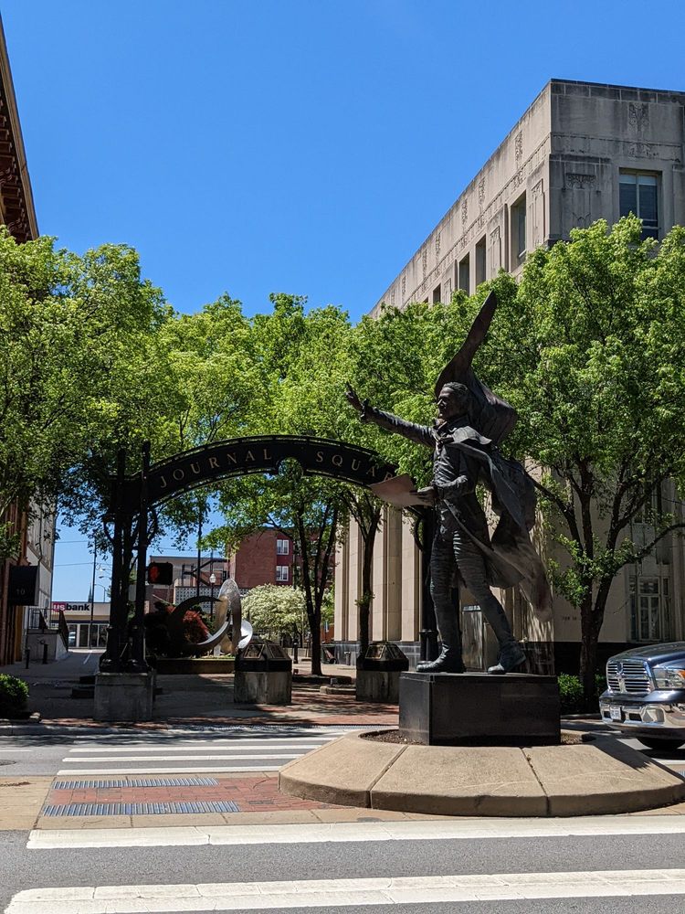 ALEXANDER HAMILTON STATUE - 226-228 High St, Hamilton, Ohio - Landmarks ...