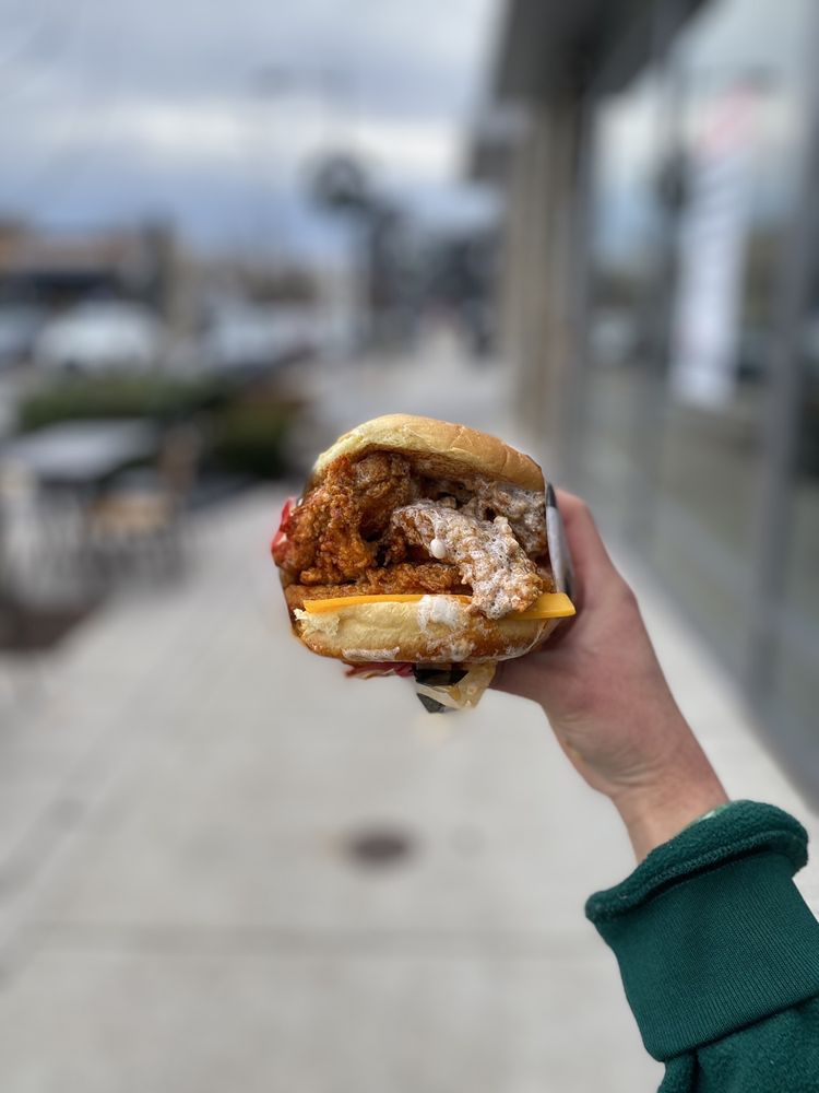 ROAMING ROOSTER - Updated December 2025 - 173 Photos & 201 Reviews ...