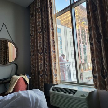 HAMPTON INN & SUITES AUSTIN @ THE UNIVERSITY/CAPITOL - Updated July ...