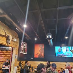 OUTLAW KITCHEN & CATERING - Updated October 2025 - 136 Photos & 101 ...