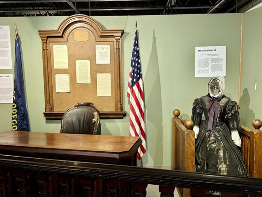 MUSEUM OF THE OREGON TERRITORY - Updated July 2025 - 30 Photos & 11 ...