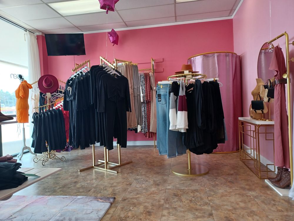 THE CATWALK FASHION BOUTIQUE - Updated May 2024 - 2423 Schillinger Rd S ...